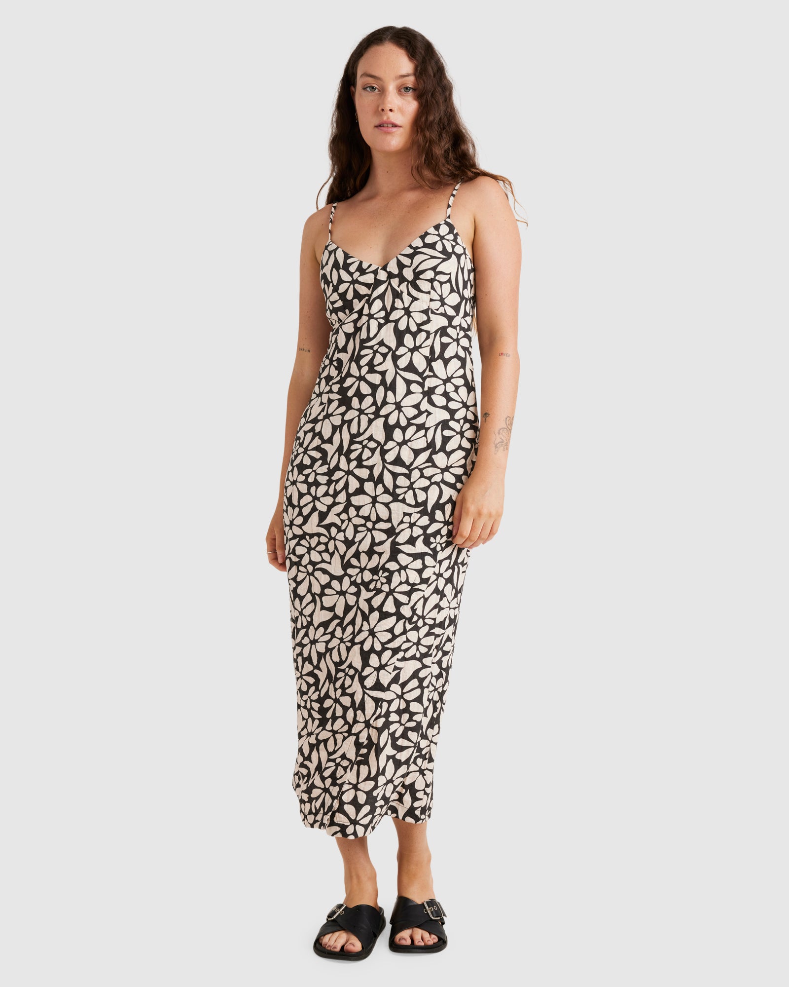 Buy WOMENS VERONA DRESS by Nunui | Amazon Surf NZ